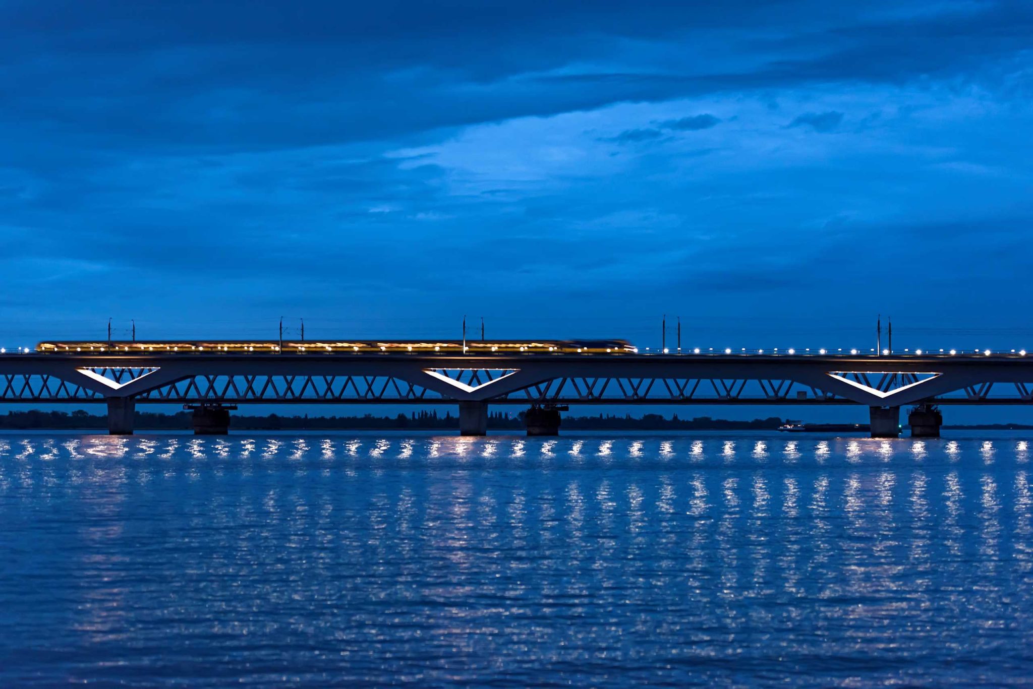 Dutch High Speed Rail Link, The Netherlands - HICL